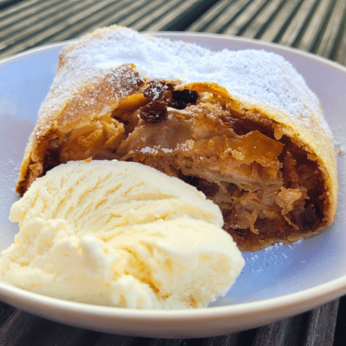 Authentic German Sourdough Apple Strudel - KRÜMELIG